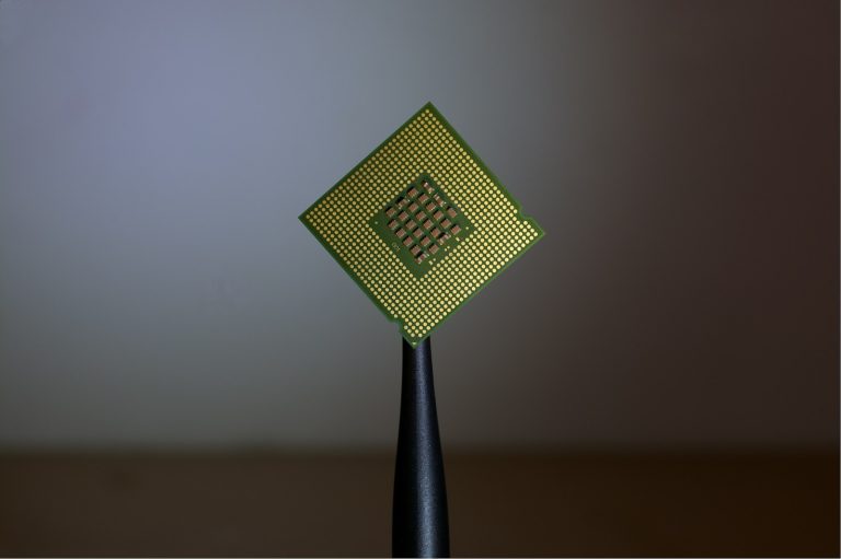 Google Cloud debuts powerful Ironwood chip